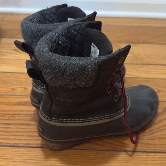 Sorel | Shoes | Sorel Black And Red Winter Boots | Poshmark